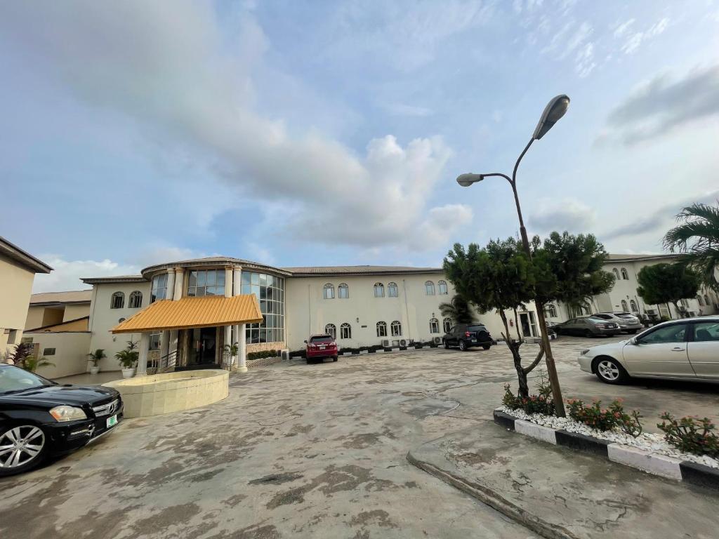 Presken Hotels & Resorts - We redefine hospitality with technology and ...